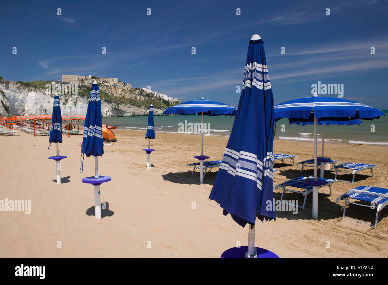 Italy, Puglia, Promontorio del Gargano, Vieste, Spiaggia del Castello ...