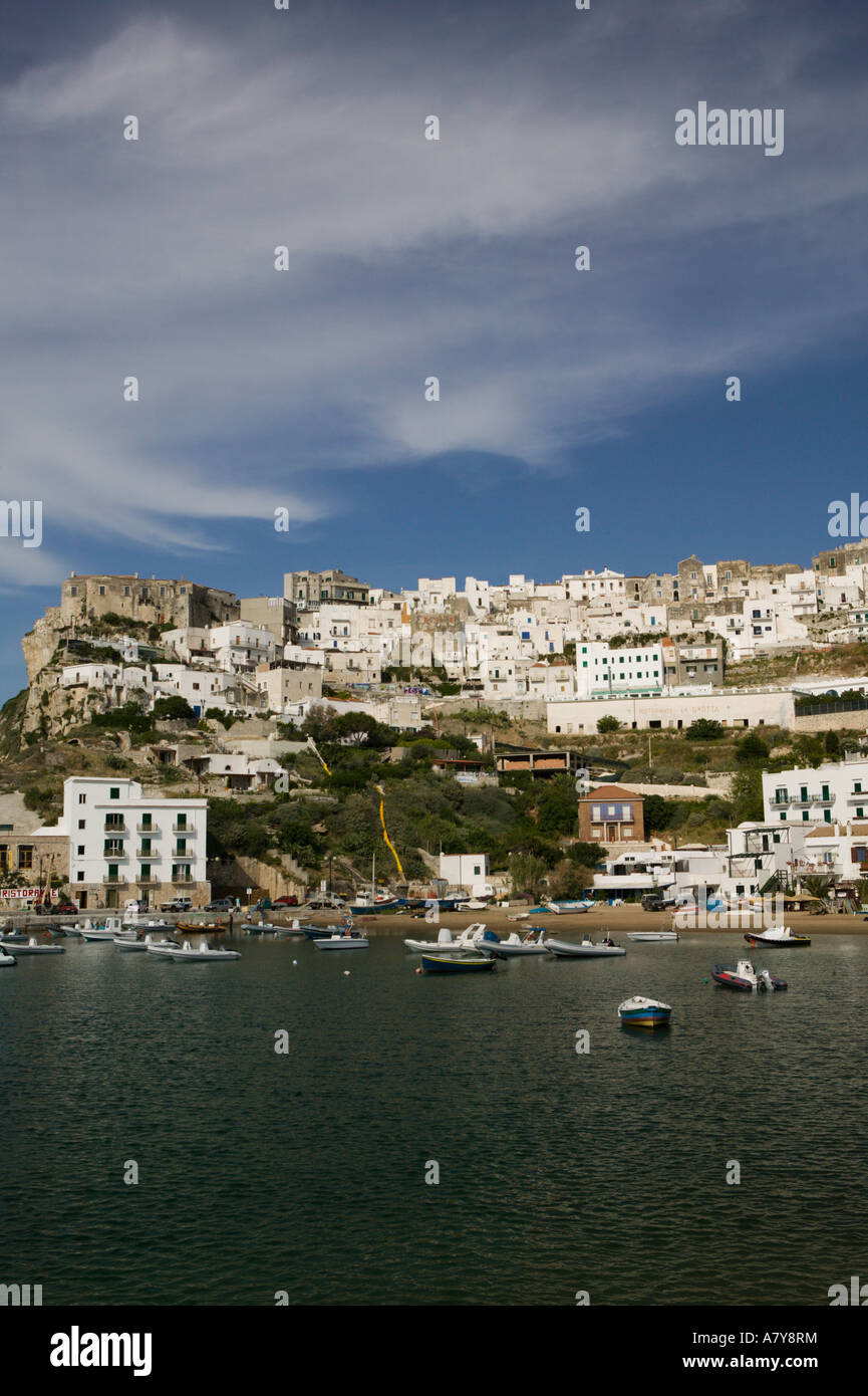 Italy puglia promontorio del gargano hi-res stock photography and ...