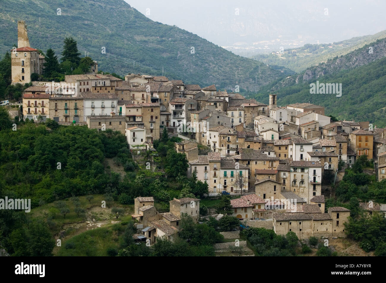 Italy, Abruzzo, Anversa di Abruzzi, Mountain Town Stock Photo - Alamy