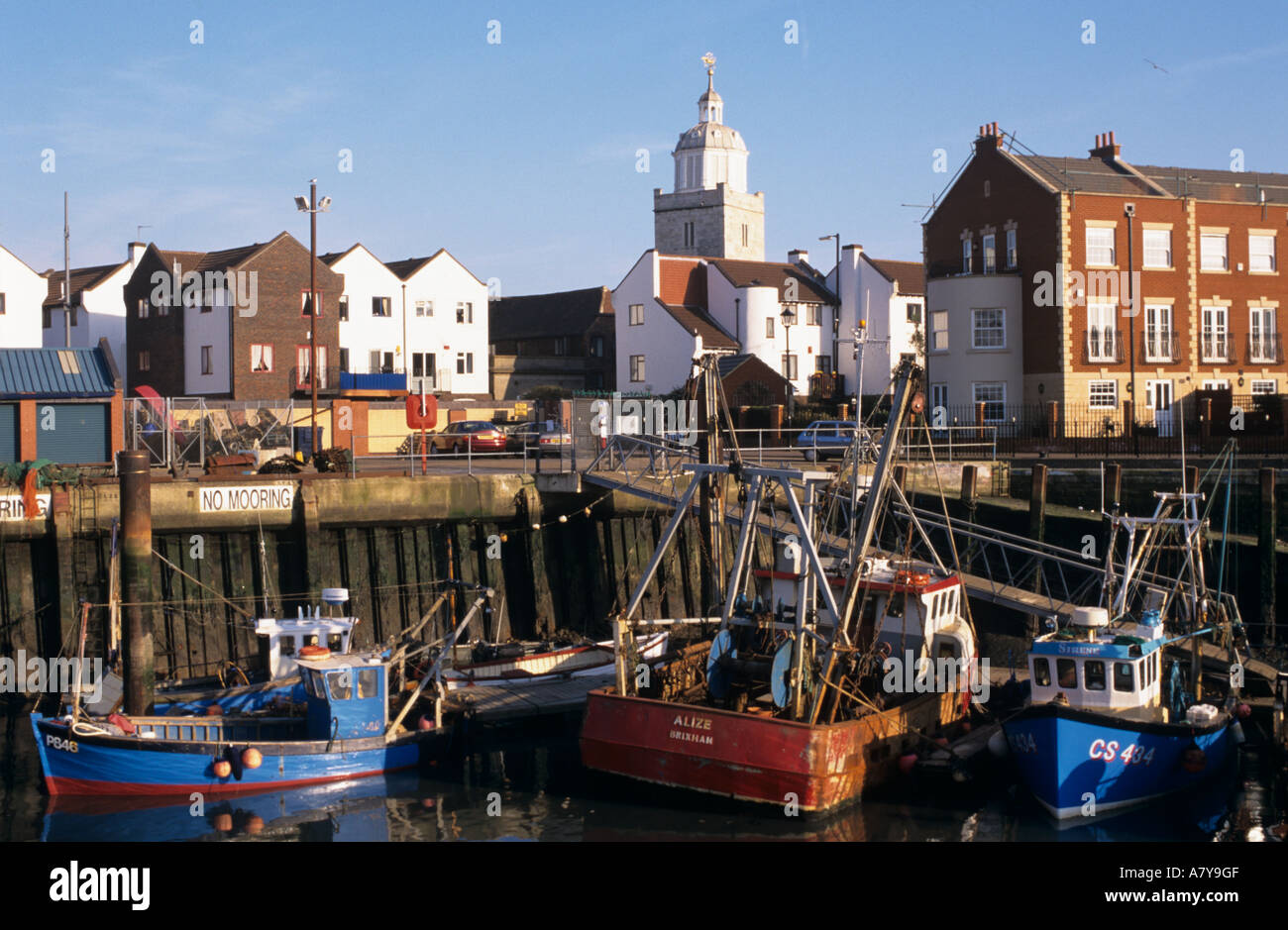 PORTSMOUTH OLD HARBOUR Town Camber fish docks with colourful fishing ...