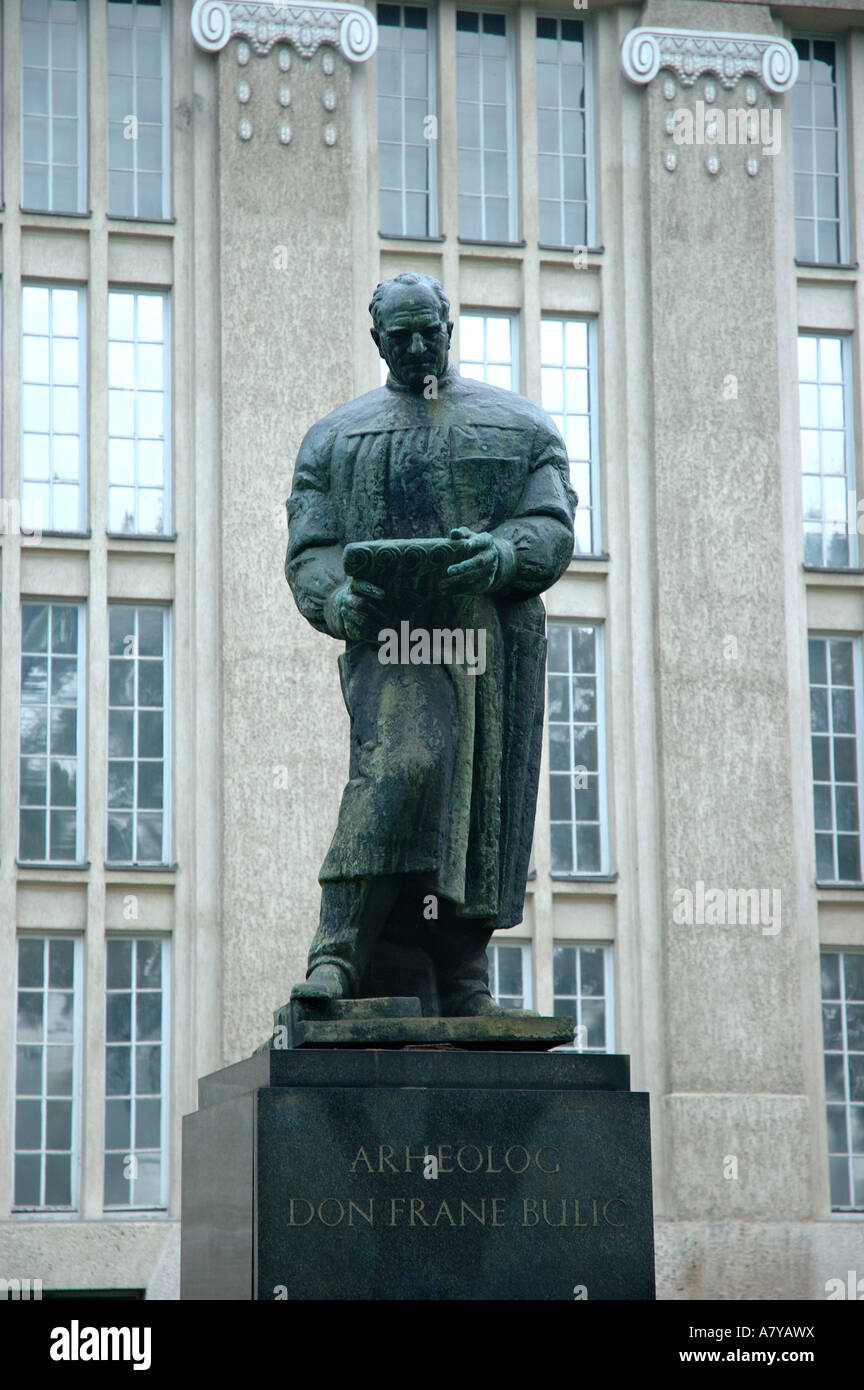 Croatia, Zagreb, statue of archaeologist, Don Frane Bulic Stock Photo ...