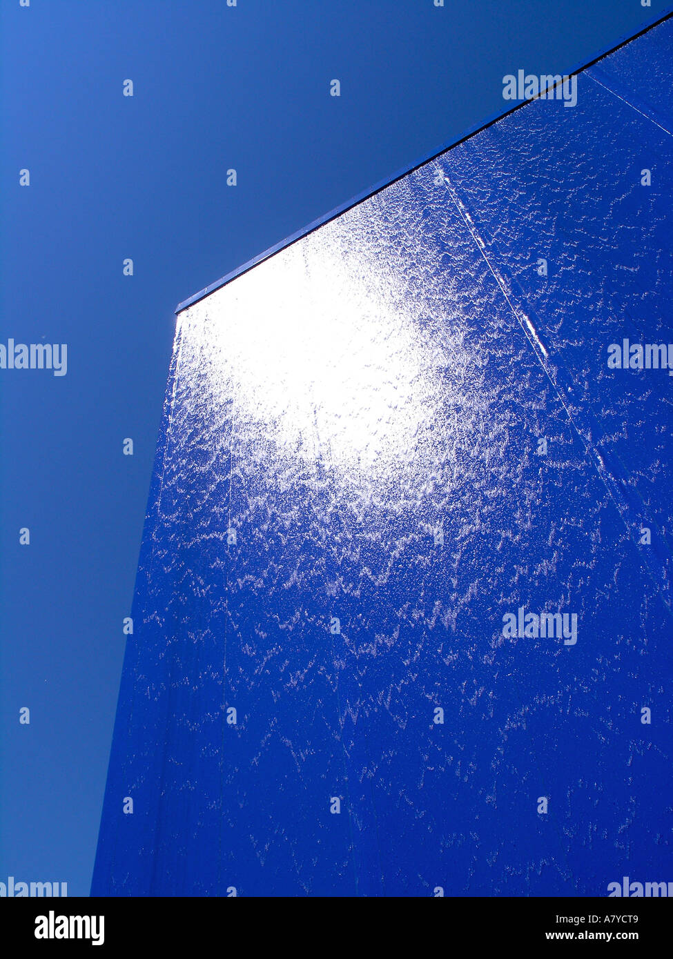 Water running down surface building hi-res stock photography and images ...