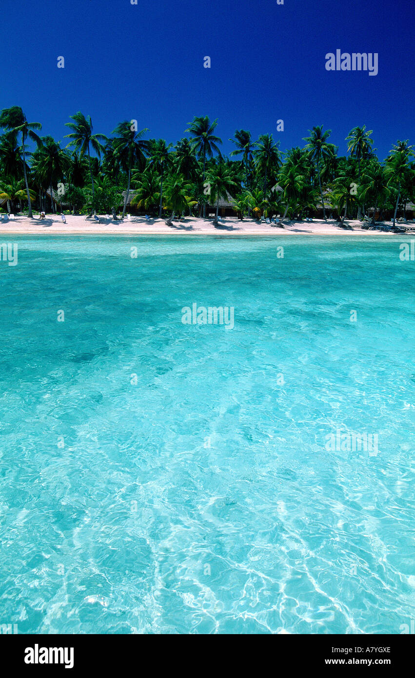 France, French Polynesia, atoll of Rangiroa, lagoon and the beach of ...