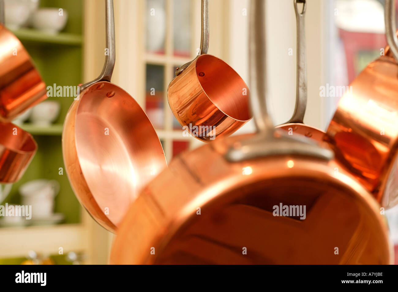 Hanging saucepans hi-res stock photography and images - Alamy