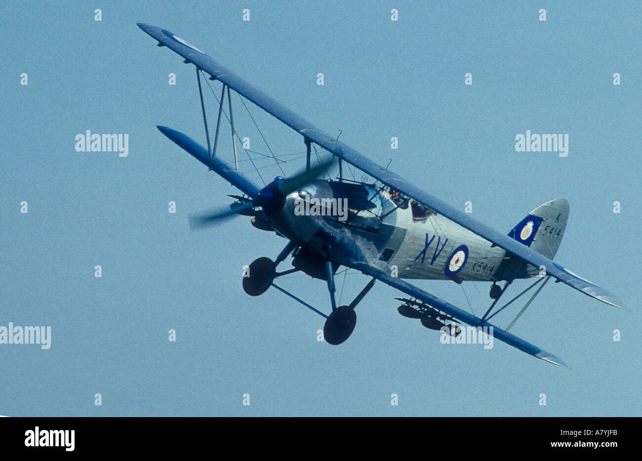 1930'S RAF FIGHTER HAWKER HIND AT AFLYING DISPLAY Stock Photo - Alamy