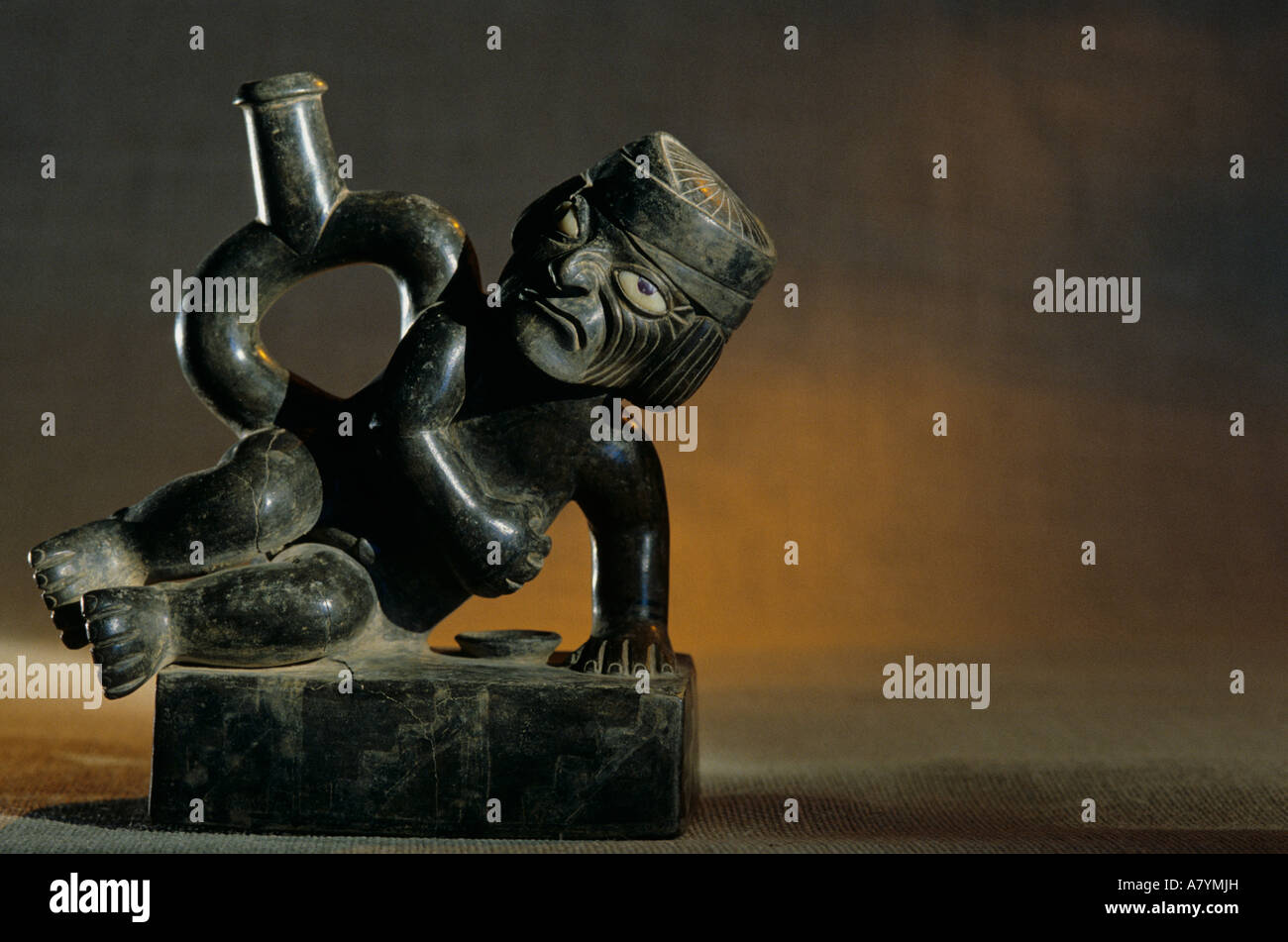 Moche Bottle High Resolution Stock Photography and Images - Alamy