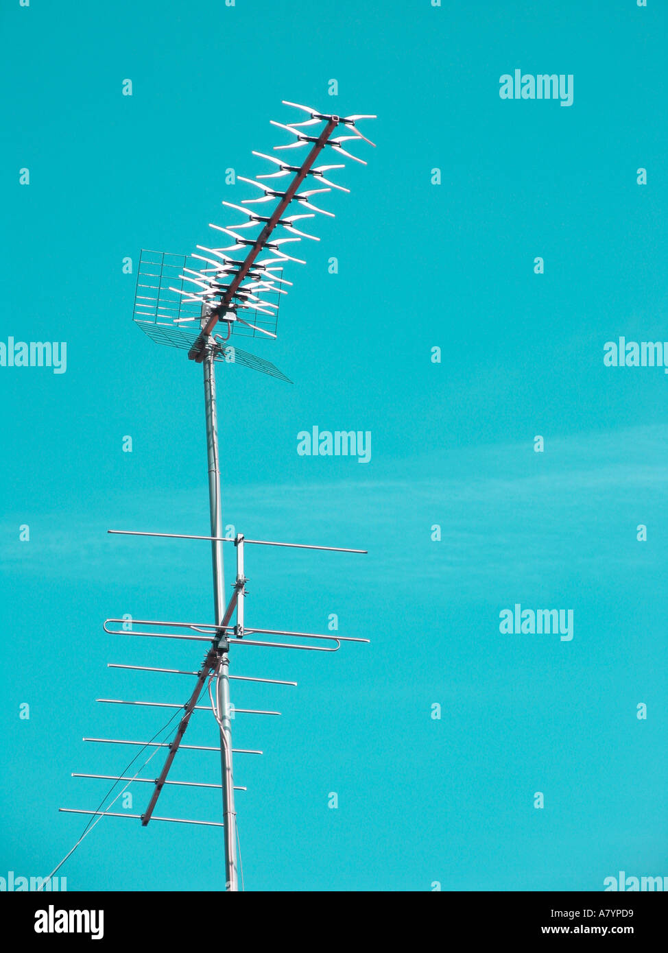 Television antenna hi-res stock photography and images - Alamy