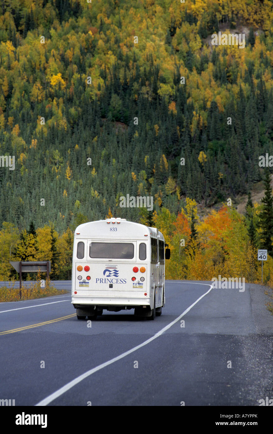 Tour Bus On Denali Park Stock Photos & Tour Bus On Denali Park Stock ...