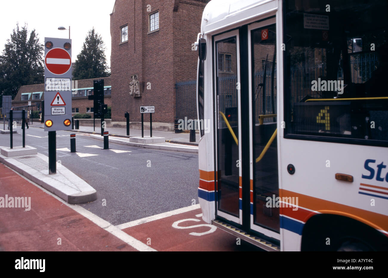Cambridge waiting for activation of rising bollards bus permitted to ...