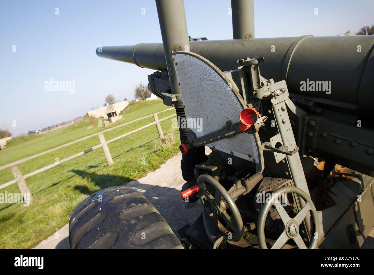 Ww2 gun battery hi-res stock photography and images - Alamy