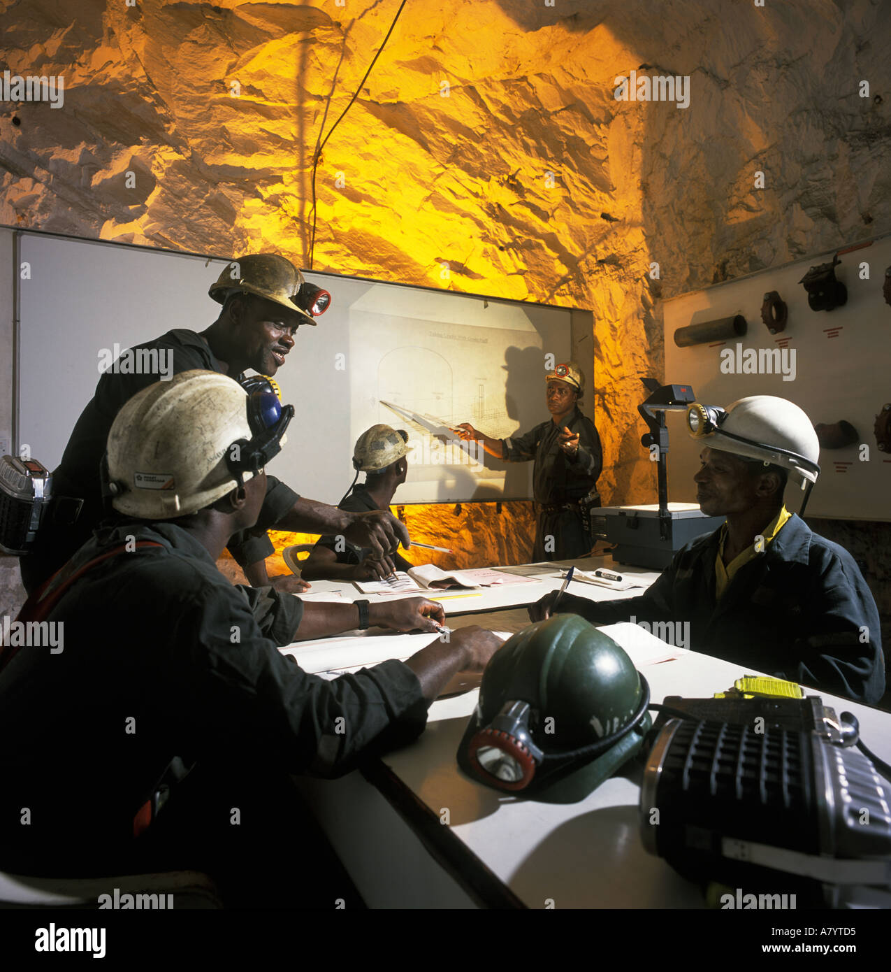 Underground mining hi-res stock photography and images - Alamy