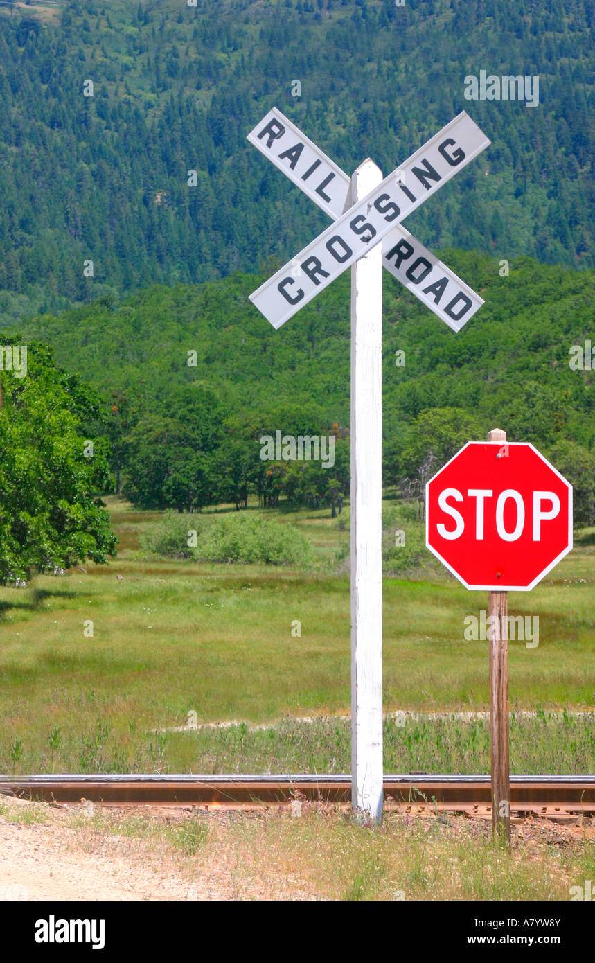 USA, California, railroad crossing warning sign Stock Photo - Alamy