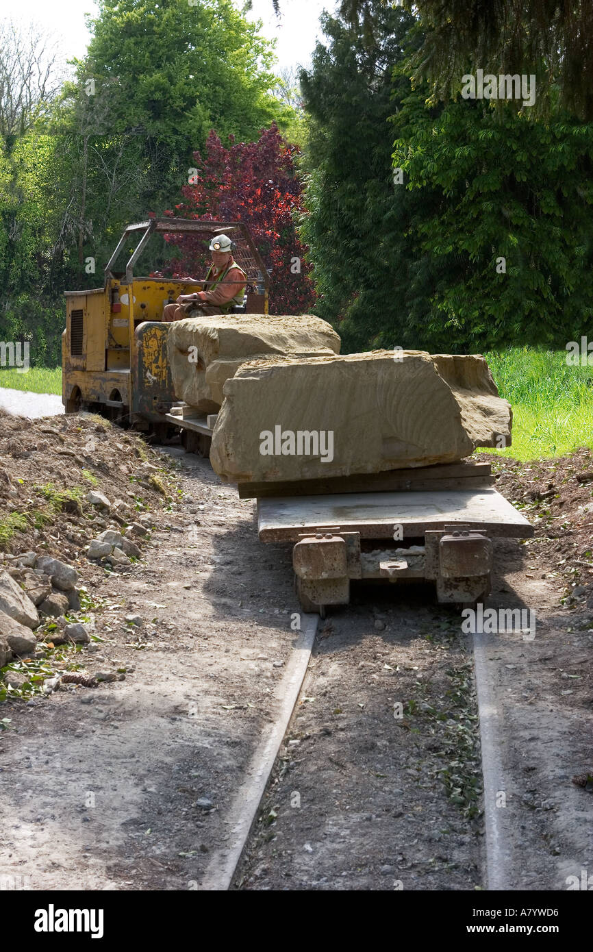 Train transporting stone hi-res stock photography and images - Alamy