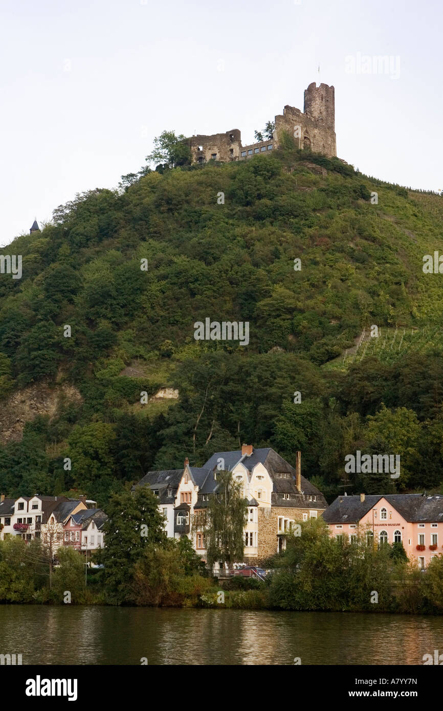 Landshut castle near bernkastel kues hi-res stock photography and ...
