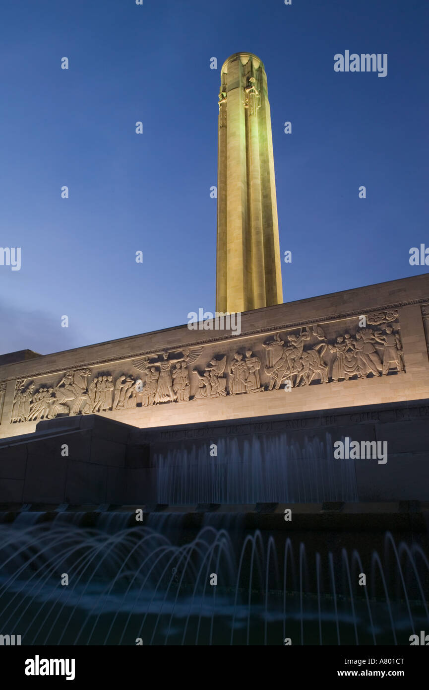 USA, Missouri, Kansas City, Liberty Memorial (WW1 monument) Dawn Stock ...