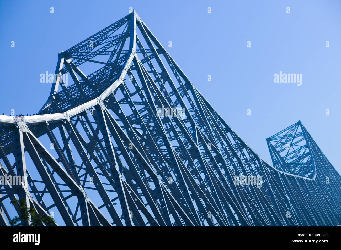 USA, Missouri, St. Louis: Eads Bridge across Mississippi River, Morning ...