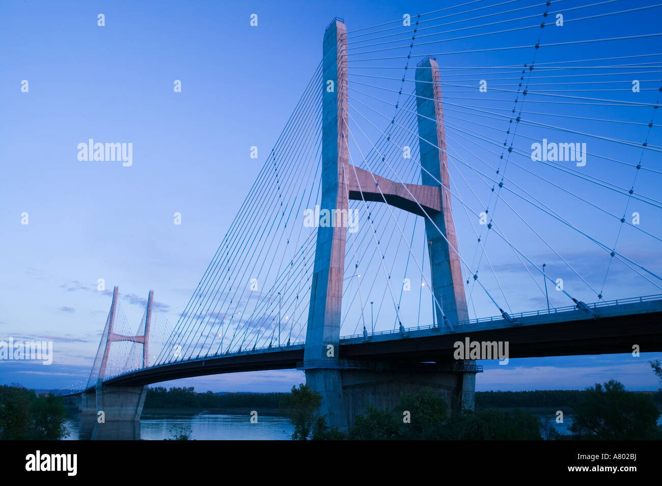 Bill emerson memorial bridge hi-res stock photography and images - Alamy