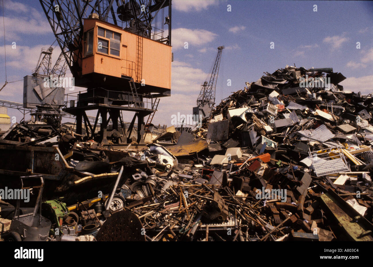Scrap metal uk people hi-res stock photography and images - Alamy