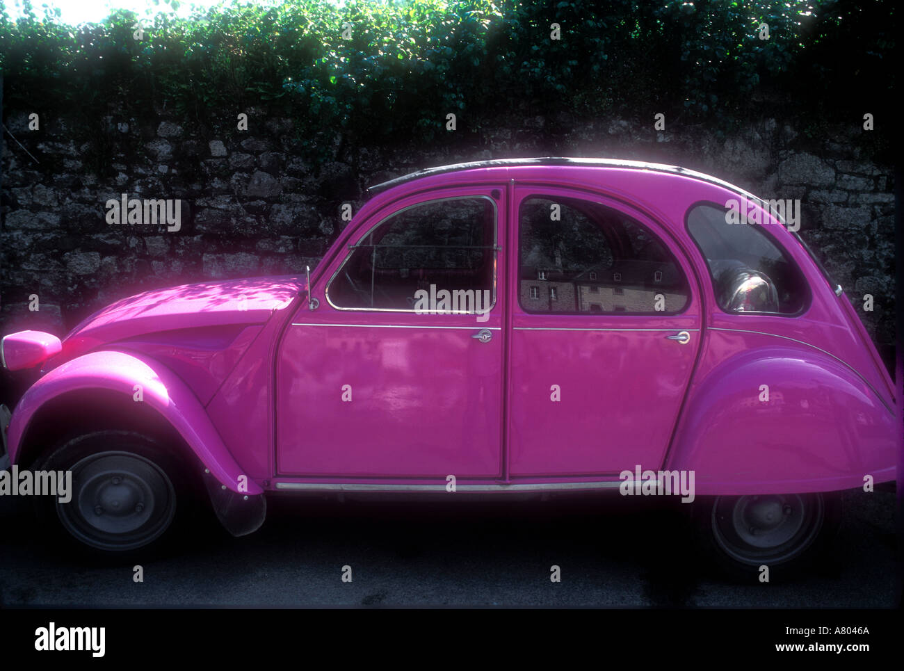 Pink 2cv High Resolution Stock Photography and Images - Alamy