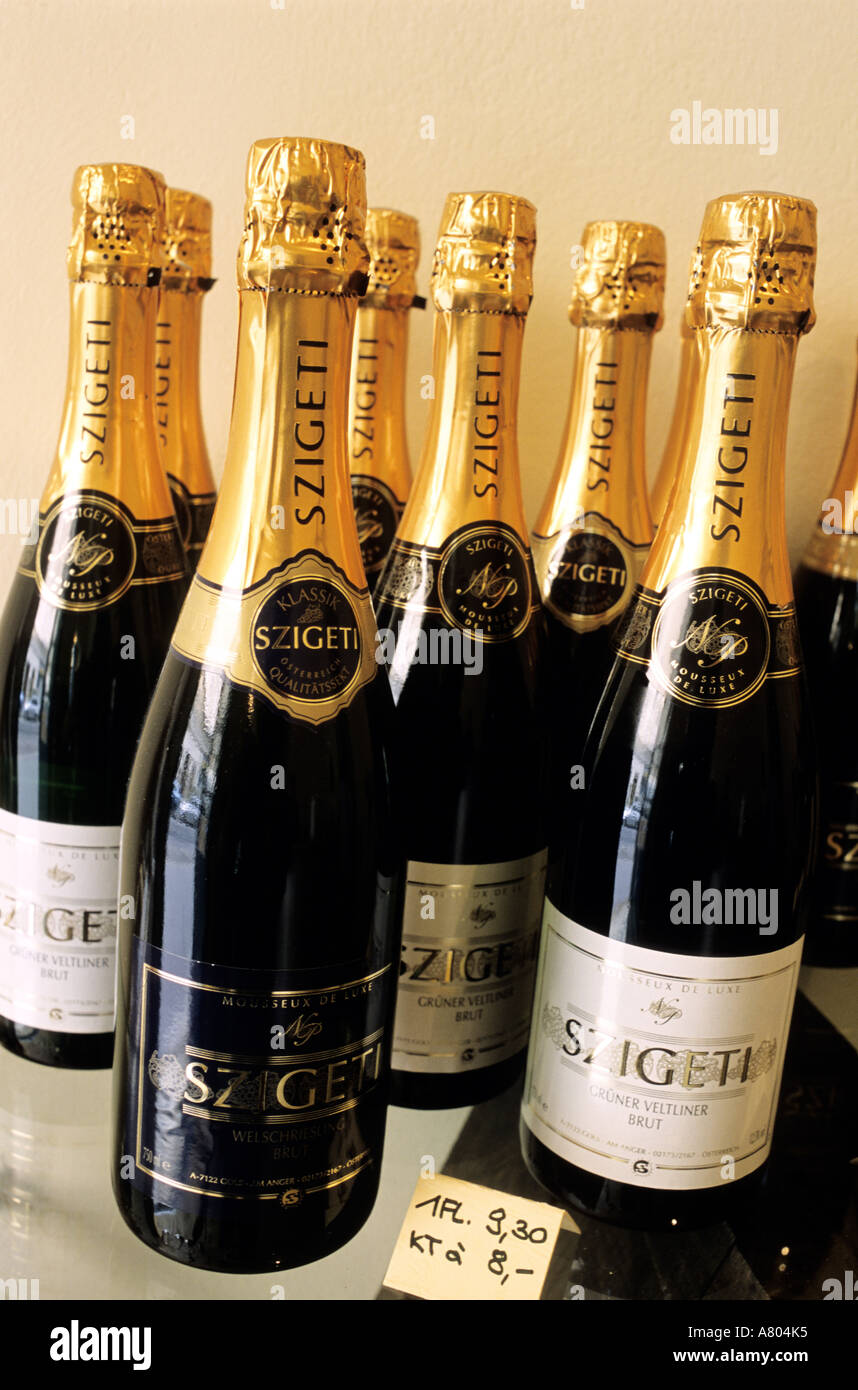 Champagne central bar hi-res stock photography and images - Alamy
