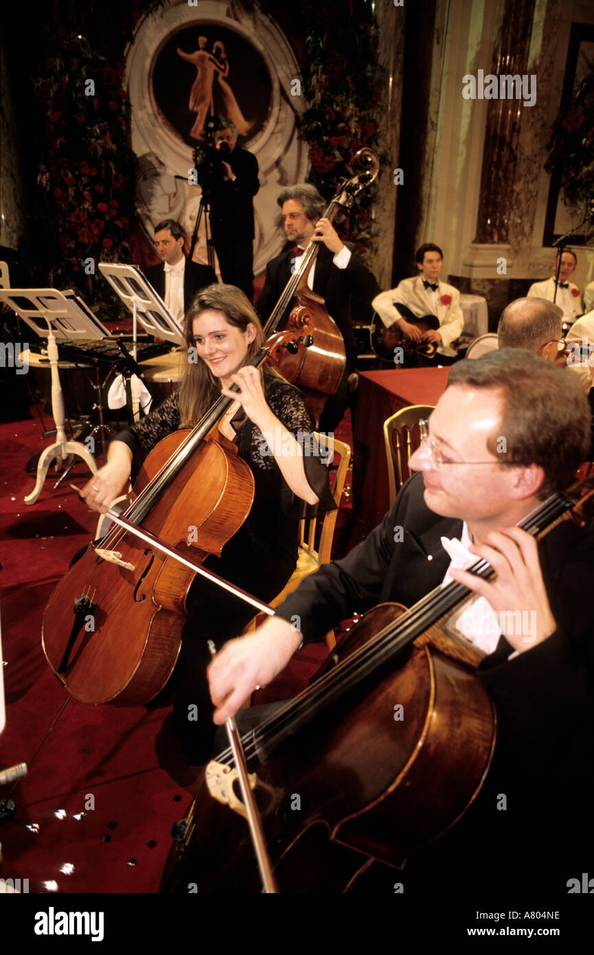 Coffee ball vienna hi-res stock photography and images - Alamy