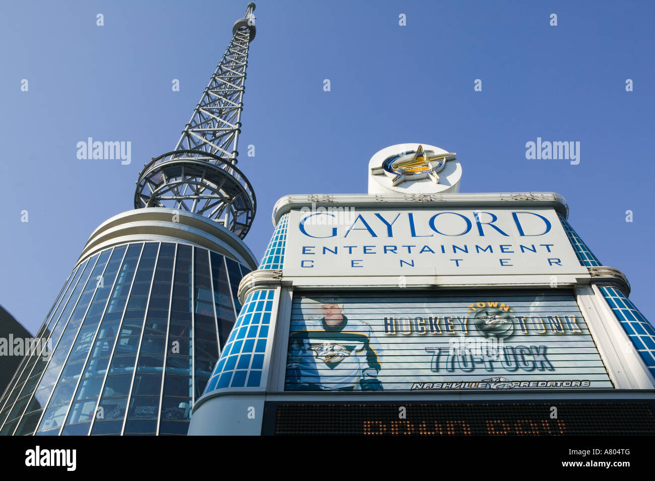 USA, Tennessee, Nashville: Gaylord Entertainment Center on Lower ...