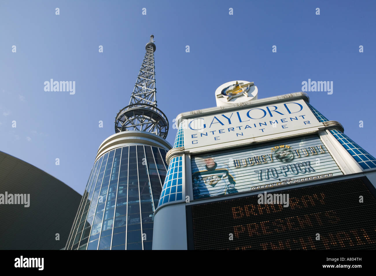 USA, Tennessee, Nashville: Gaylord Entertainment Center on Lower ...