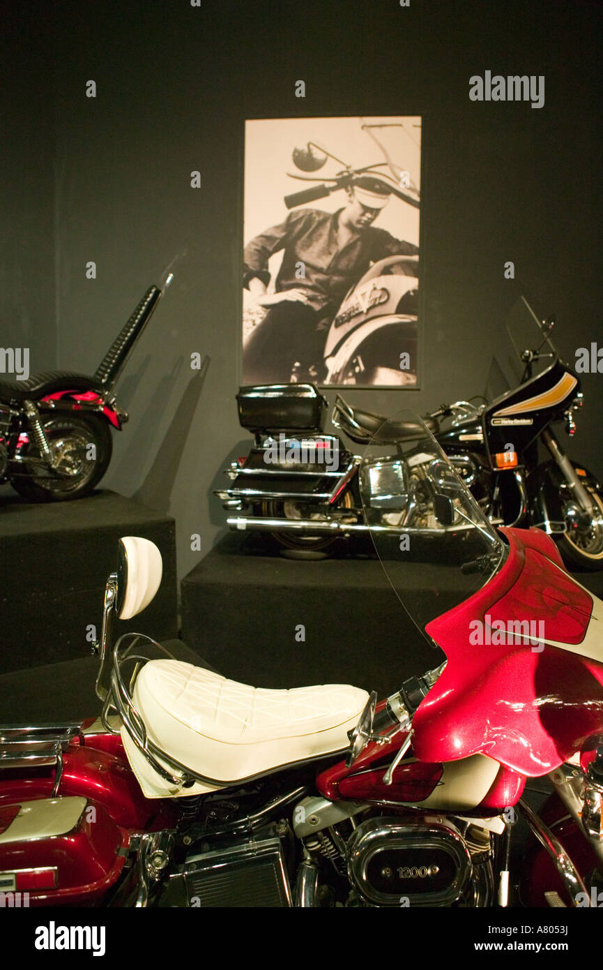 Elvis presley motorcycle hi-res stock photography and images - Alamy