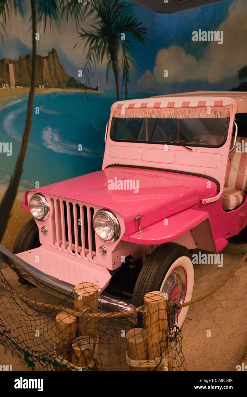 USA, Tennessee, Memphis: Elvis Presley Automobile Collection Museum ...