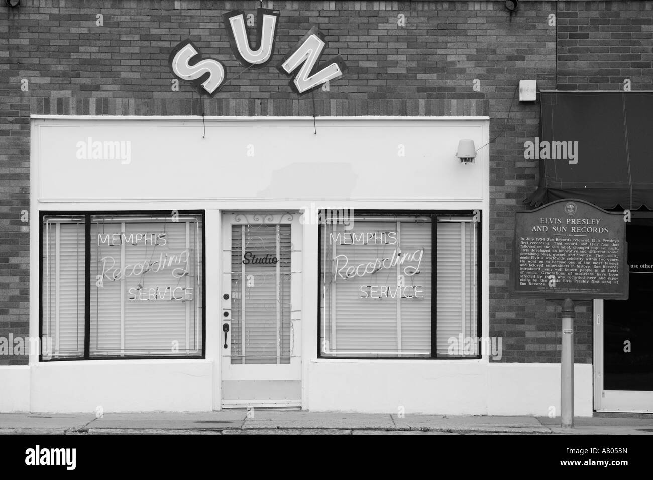 USA, Tennessee, Memphis: Exterior of Sun Studios, Recording studio to ...