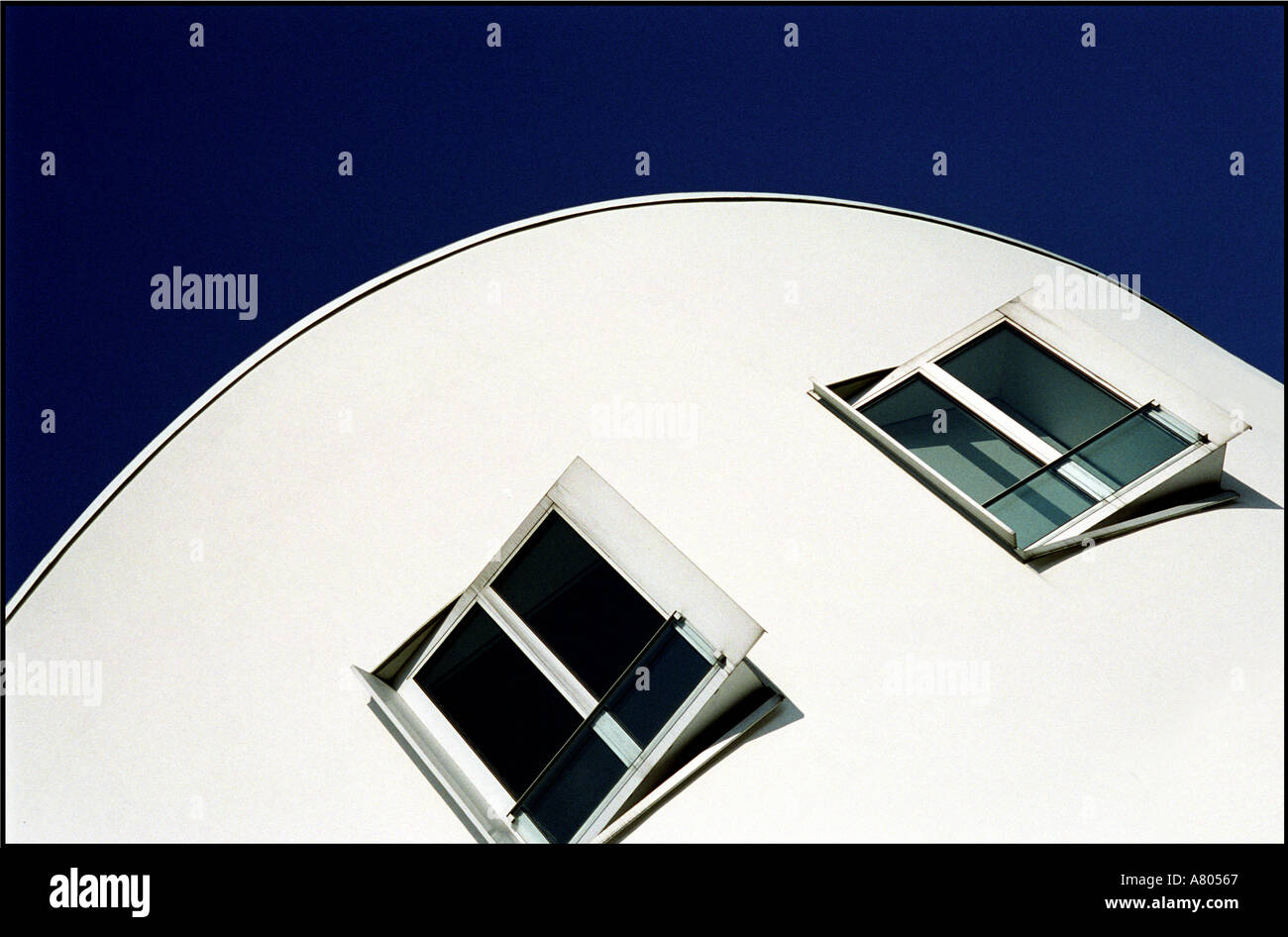 Windows pattern frank gehry buildings hi-res stock photography and ...