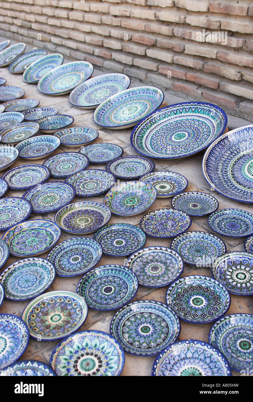 Bukhara, Traditionally Painted Plates At Street Stall Stock Photo - Alamy