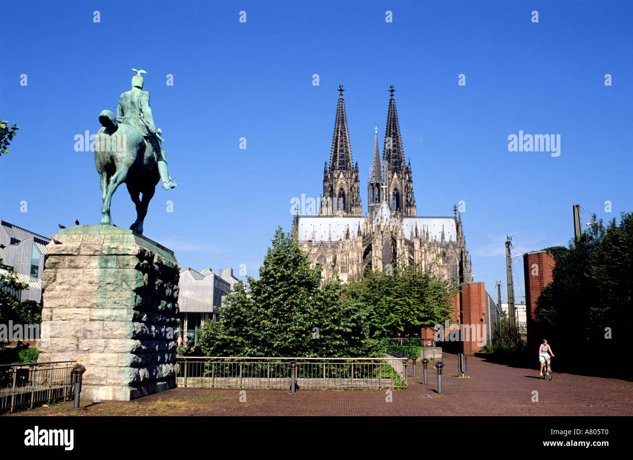Germany, North Rhine-Westphalia, Köln, the square in front of the ...