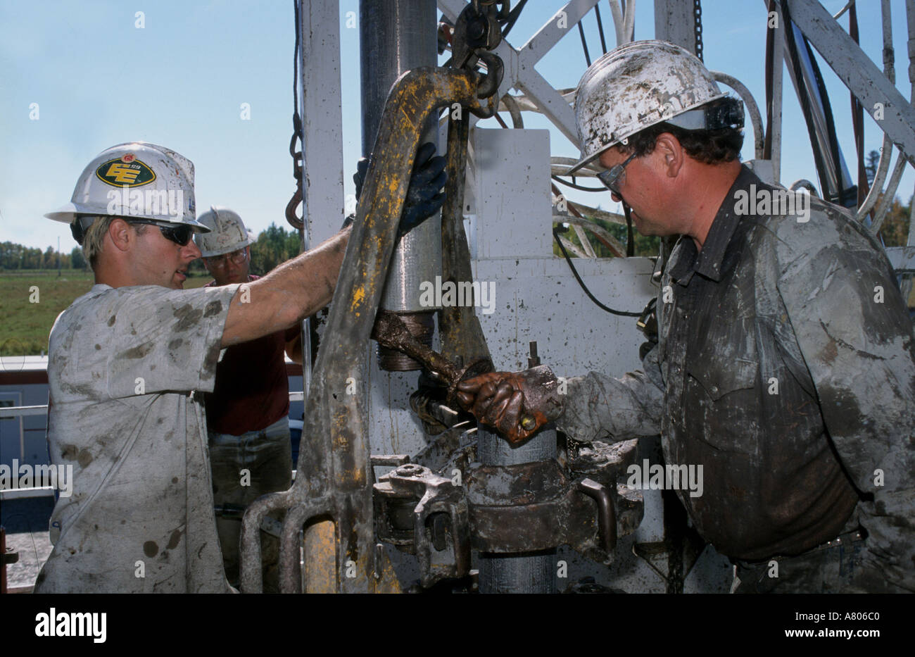 Rig workers on derrick rig floor Stock Photo - Alamy