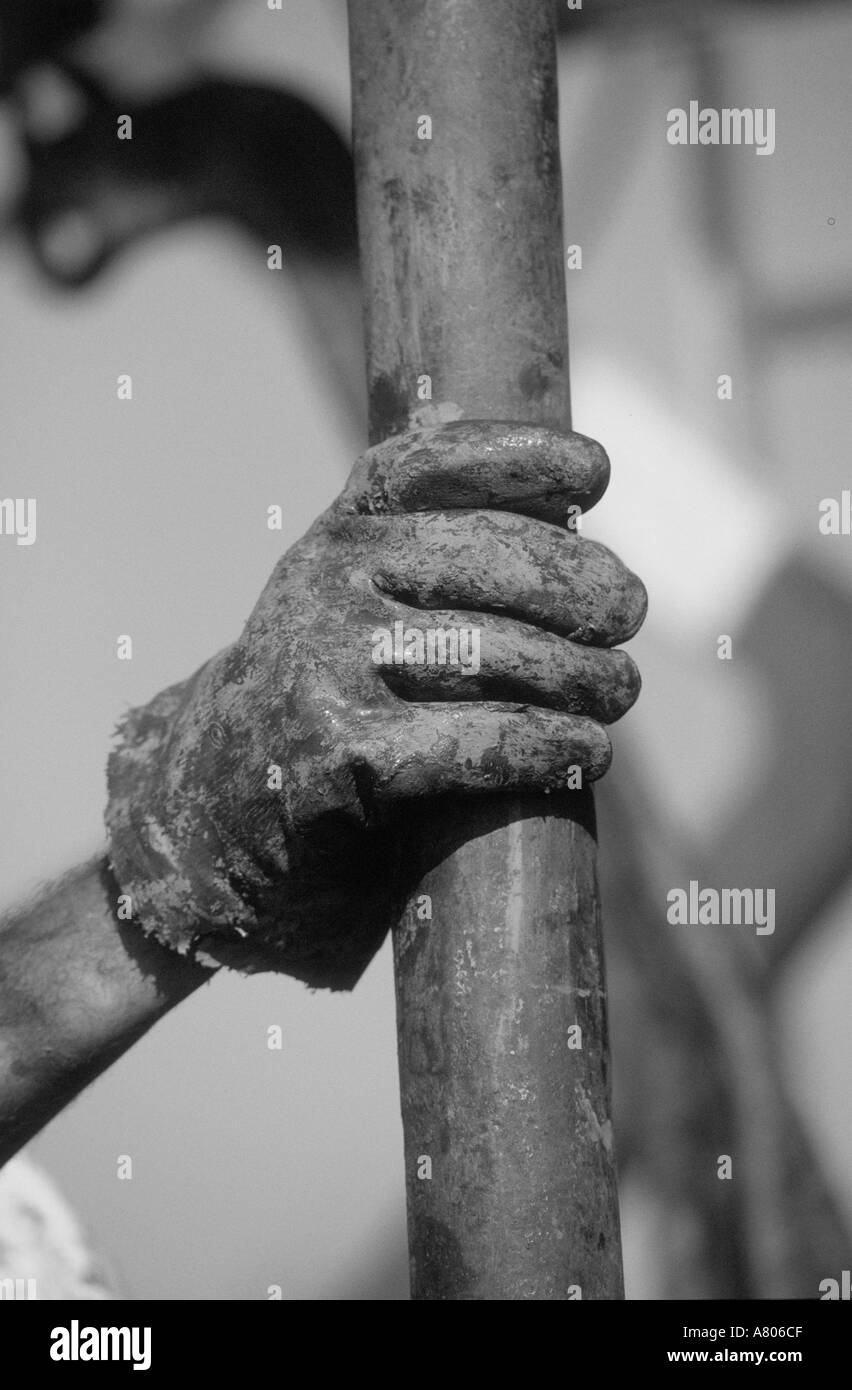 Oil rig worker danger hi-res stock photography and images - Alamy