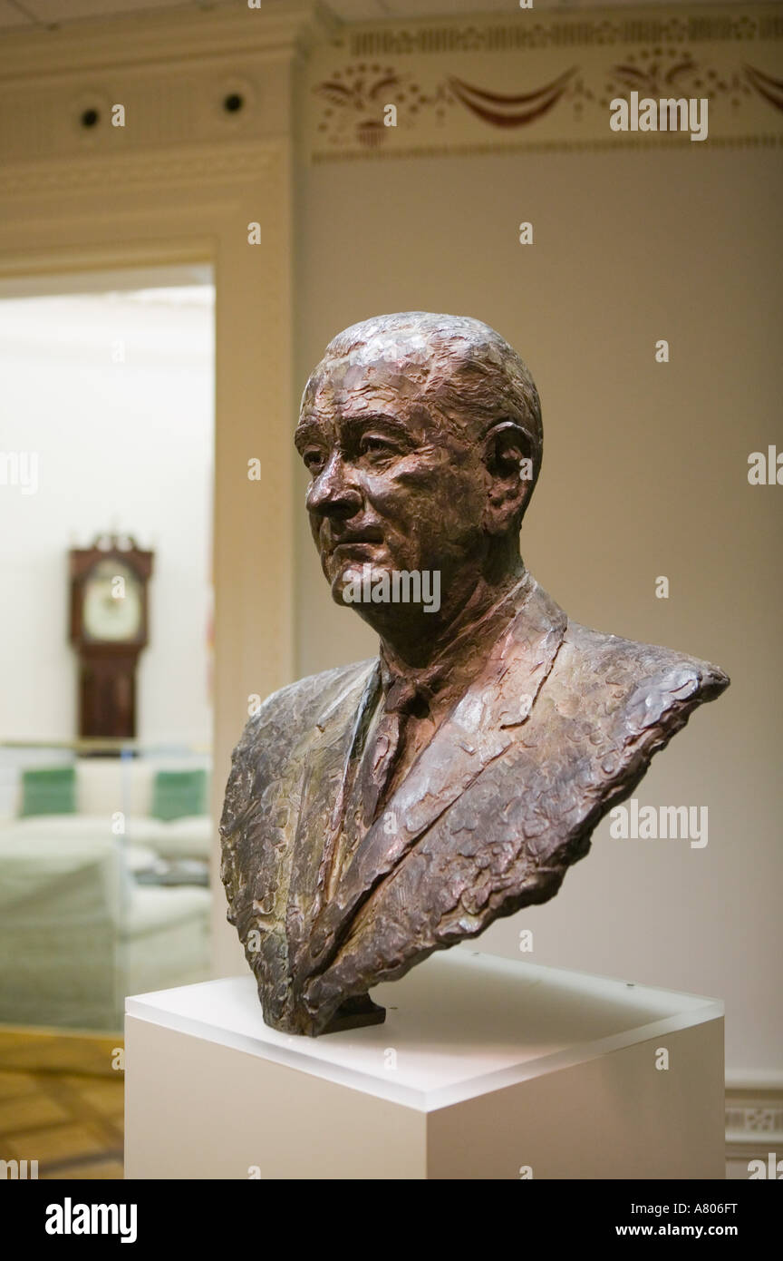 USA, TEXAS, Austin: Lyndon Baines Johnson Presidential Library & Museum ...