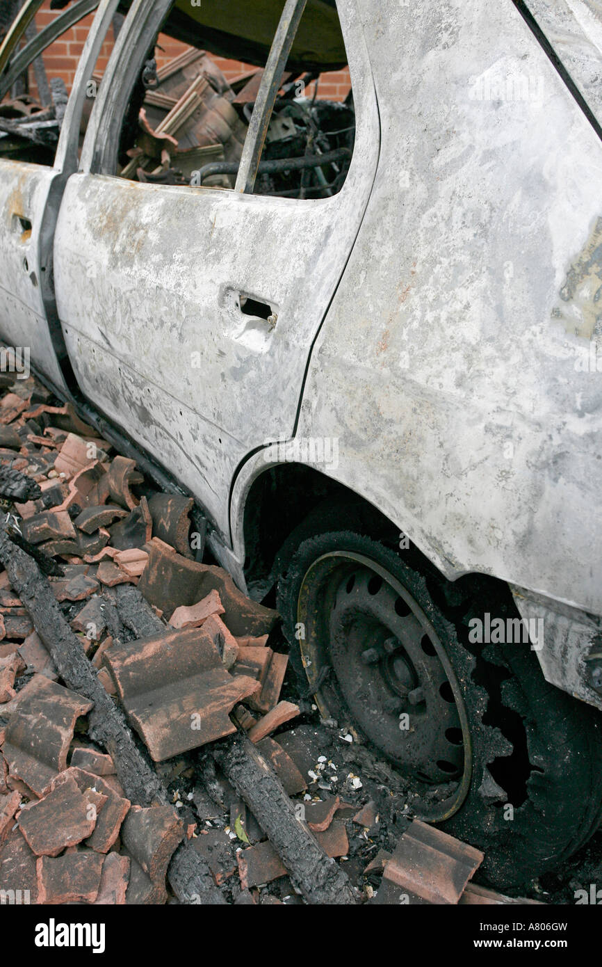 Burnt out car Stock Photo - Alamy
