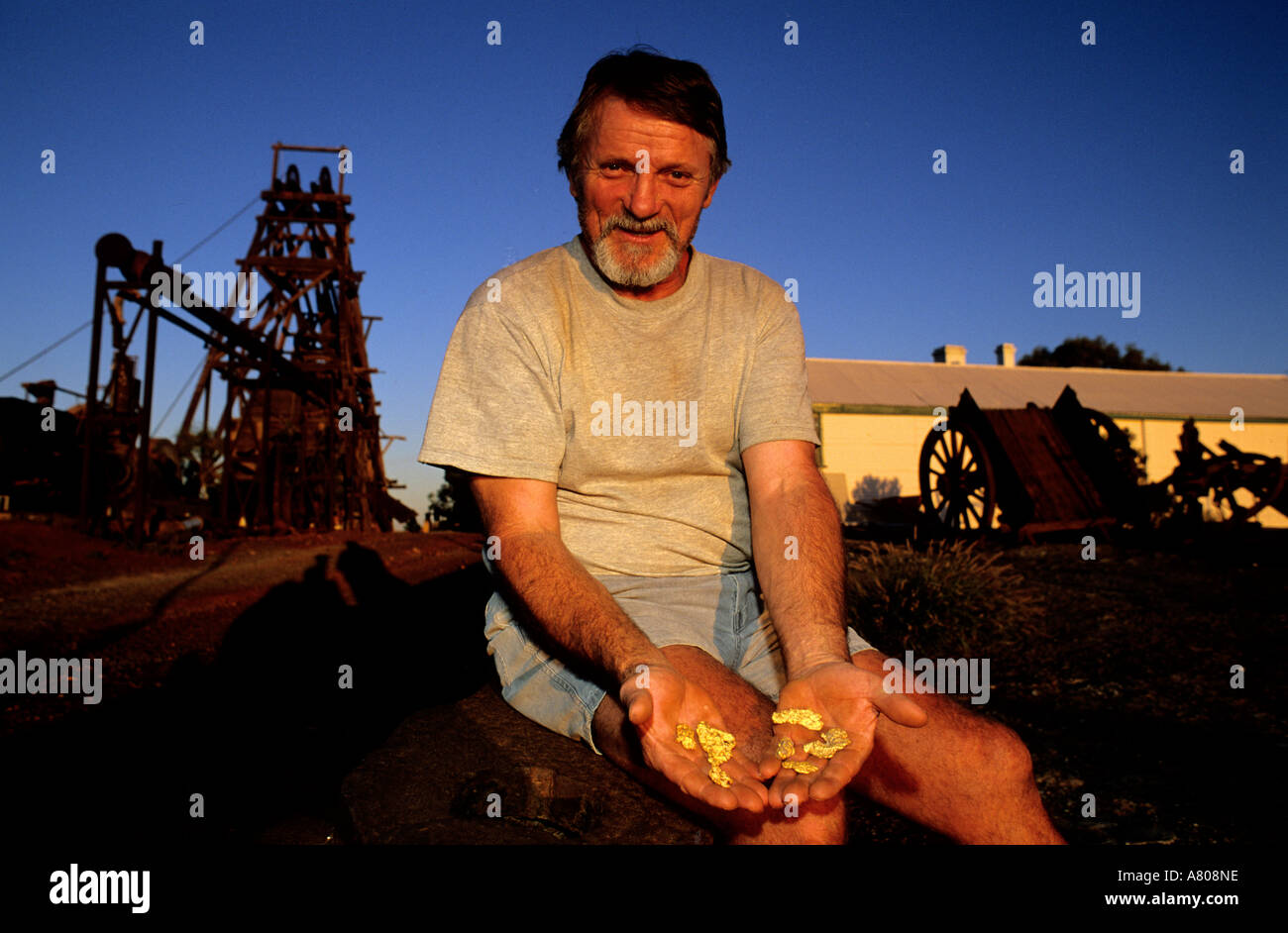 Gold digger australia hi-res stock photography and images - Alamy