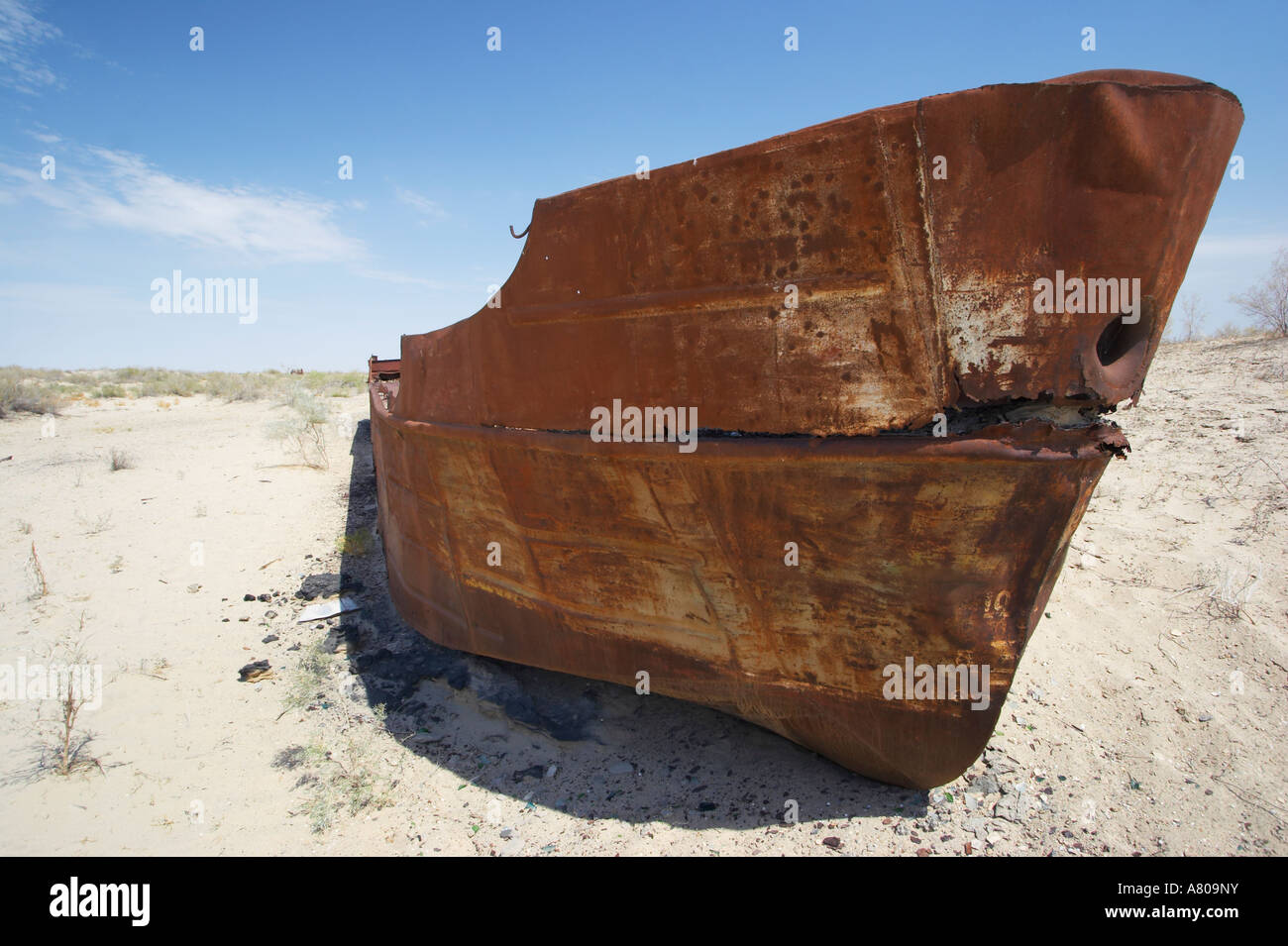 Stranded Fishing Boat On Former Aral Sea Stock Photo - Alamy