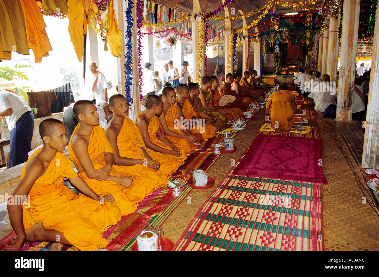 Cambodia, Siem Reap, ceremony in a pagoda during New Year festival ...