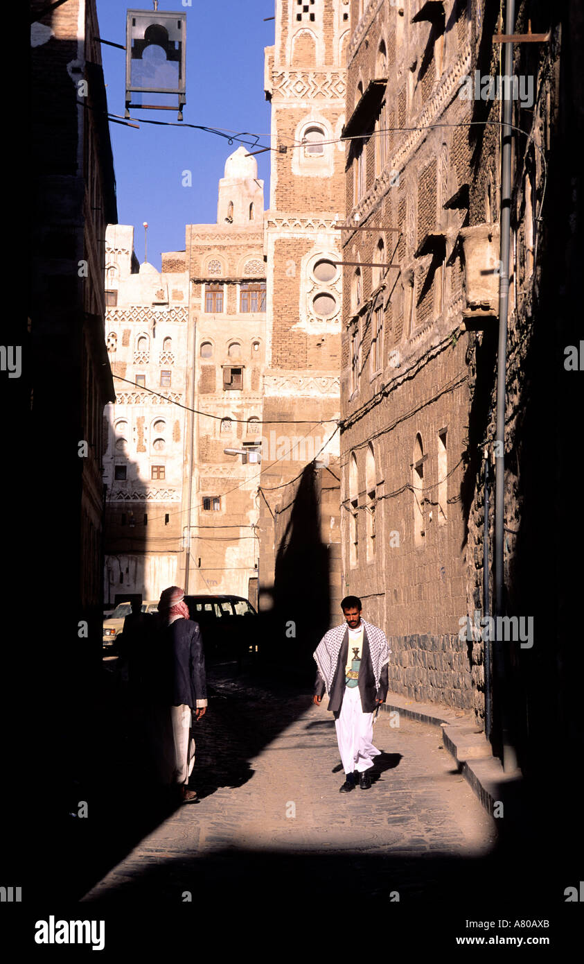 Yemen, Sana'a, traditional houses and the mosques of the old town Stock ...