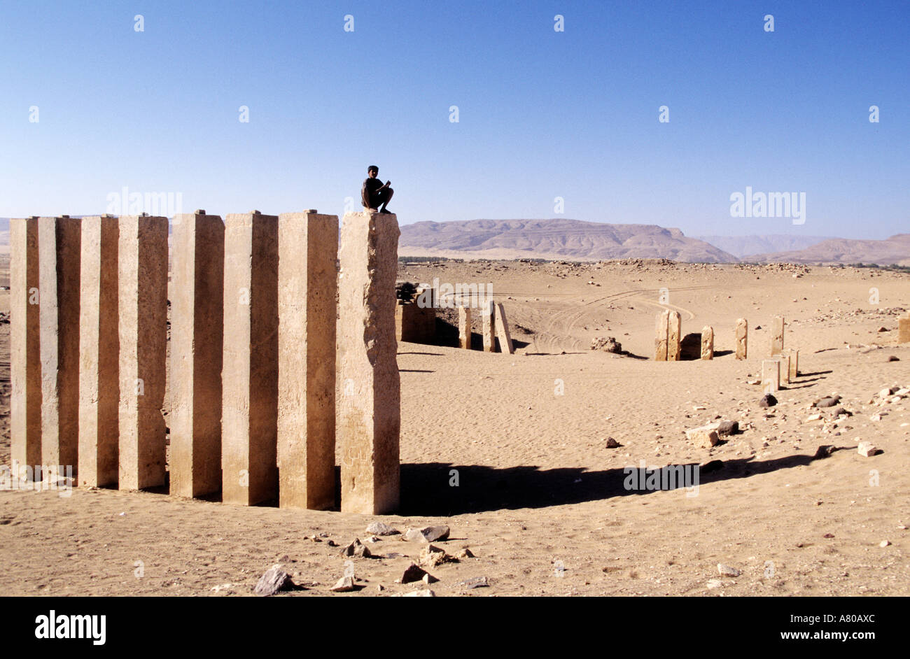 Monolithic pillars hi-res stock photography and images - Alamy