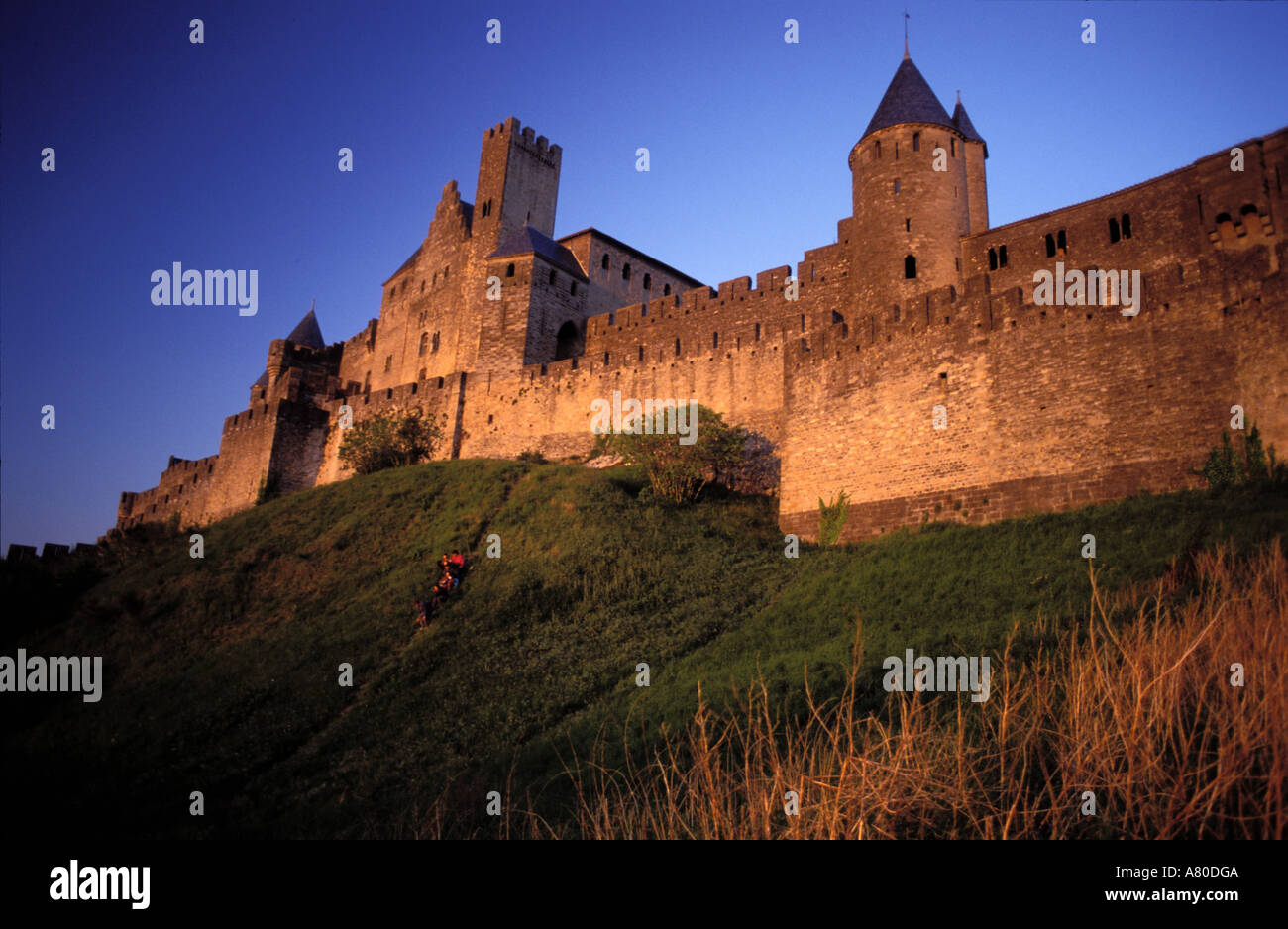 France, Aude, Carcassonne, ramparts of the Medieval town Stock Photo ...