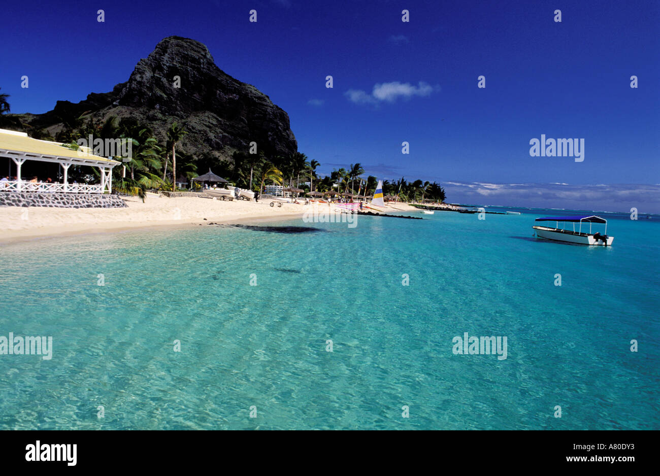 Western indian island hi-res stock photography and images - Alamy