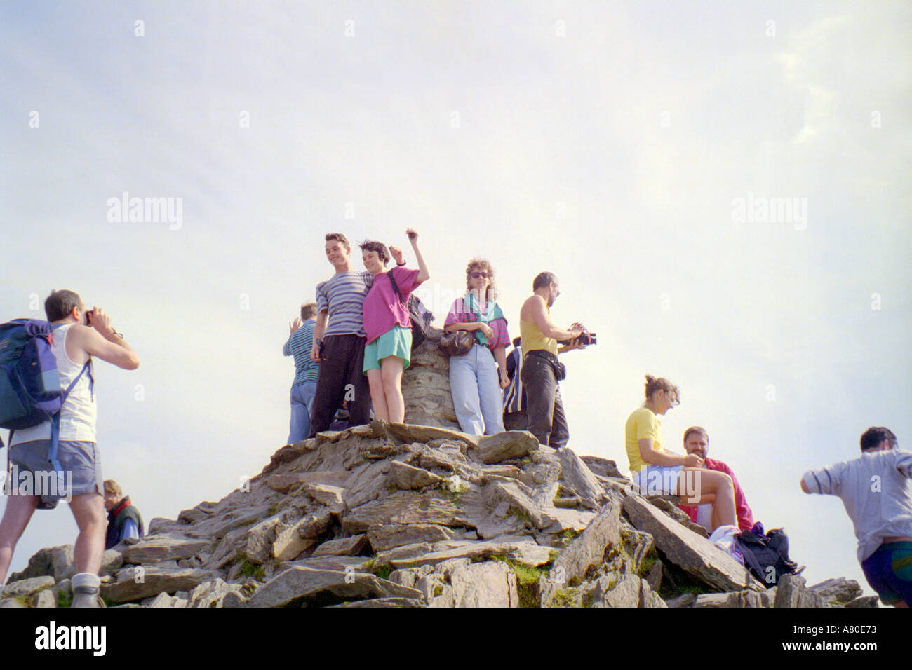 People at the top mount snowdon hi-res stock photography and images - Alamy