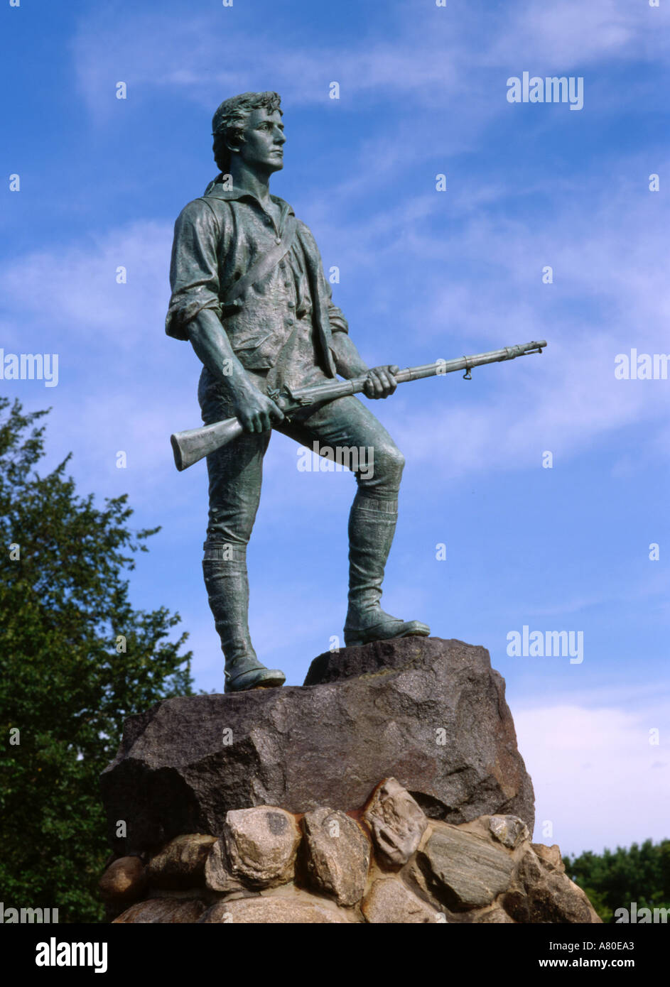 Minuteman statue hi-res stock photography and images - Alamy