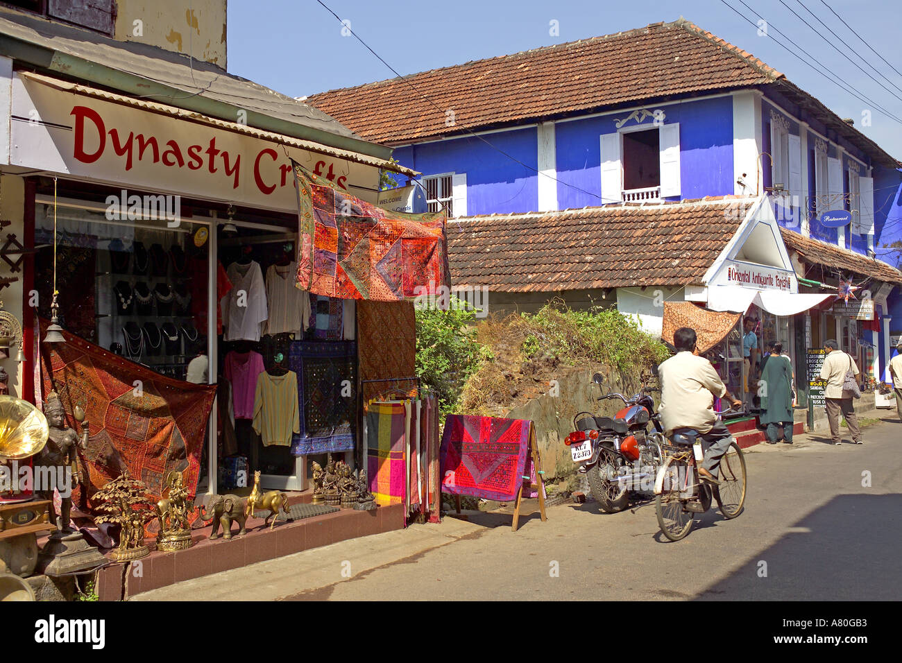 Kerala, Cochin, Jewtown, Craft Shop Stock Photo - Alamy