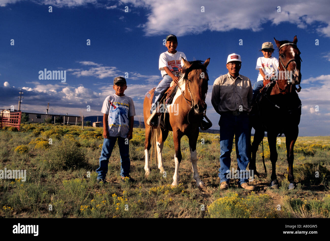 Navajo family hi-res stock photography and images - Alamy