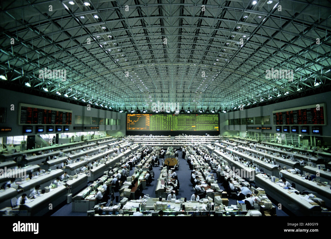 Japan, Honshu Island, Kanto region, Tokyo city, trading floor at Sanyo ...