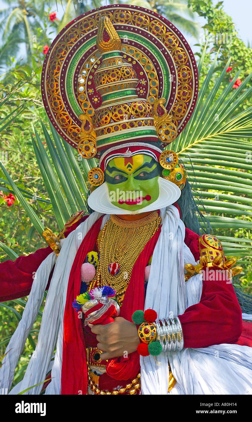 Kerala, Kathakali Dancer Performing Stock Photo - Alamy